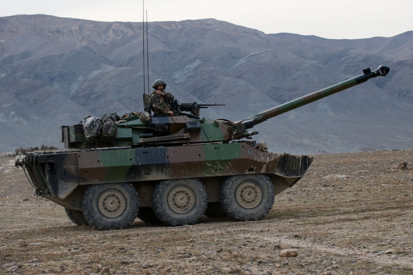 AMX-10RC : char ou pas char ? Non, Roue-Canon ! - Station Haxo